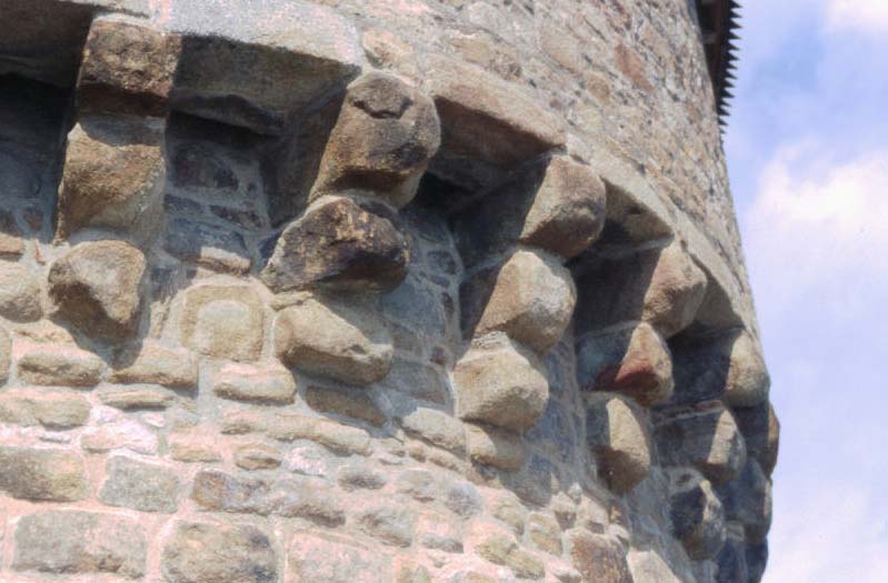 Mâchicoulis ~ Un mot par jour