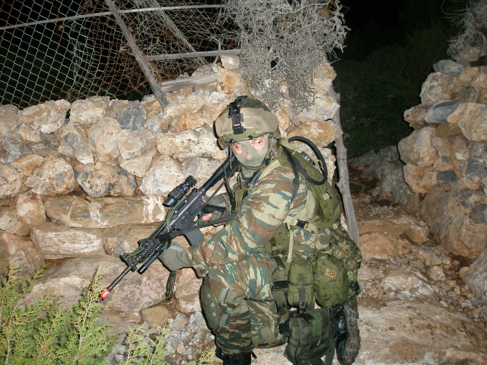 ΕΦΗΜΕΡΙΔΑ ΤΩΝ ΕΙΔΙΚΩΝ ΔΥΝΑΜΕΩΝ: Η εκπαίδευση και το καψόνι