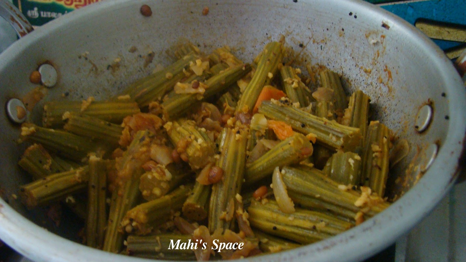 Murungai kai poriyal/ Drumstick Stirfry ~ Mahi's Kitchen