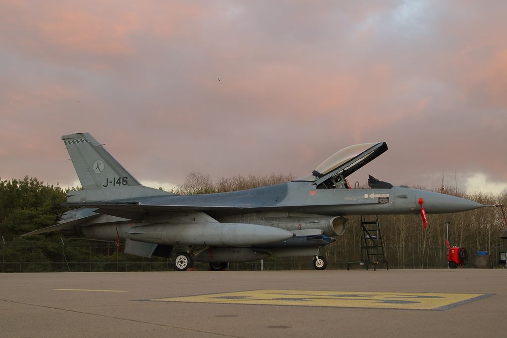 Arrival of Dutch F-16 jets from Jornan - Blog Before Flight - Aerospace ...