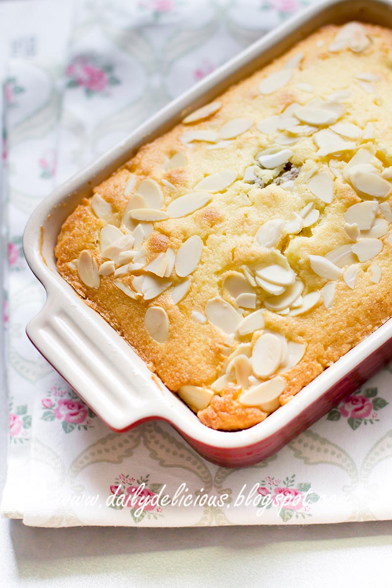 dailydelicious: Easy Apple Cake: My Easy comfort cake