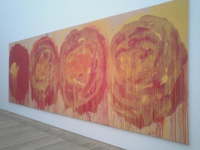 MONOCHROMATIC AXONOMETRIC: Twombly's roses