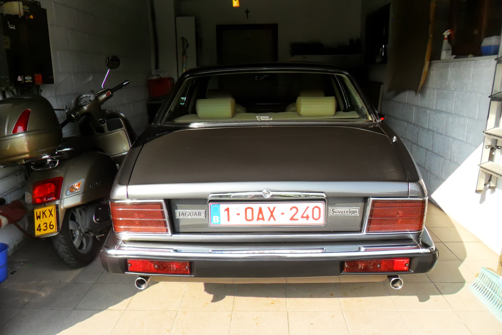 Jaguar XJ 40: Oldtimer nummerplaat.