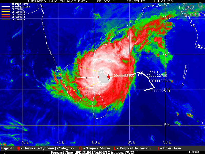 metd-weather-cyclone-thane-batters-tamil-nadu-coast