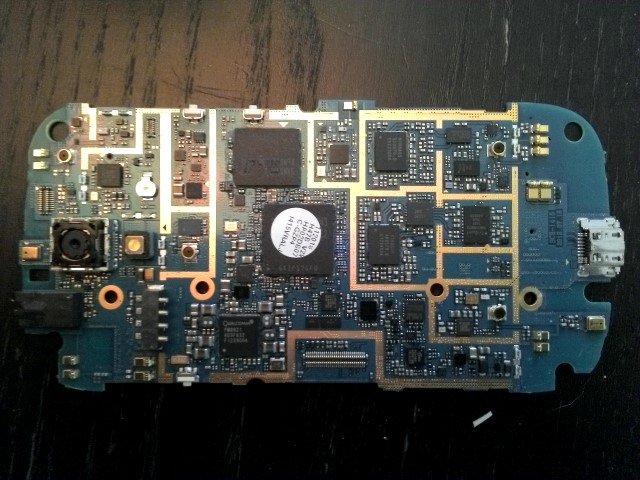 Nerdy Thoughts: Stratosphere II (SCH-I415) Teardown