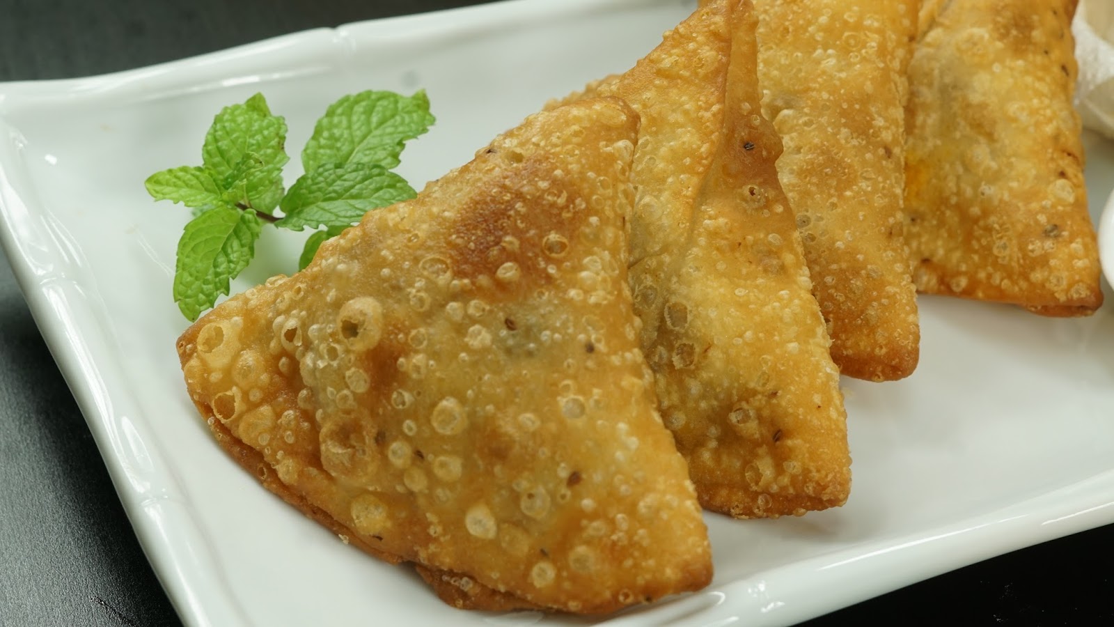 Chicken Keema Samosa Recipe | Steffi's Recipes