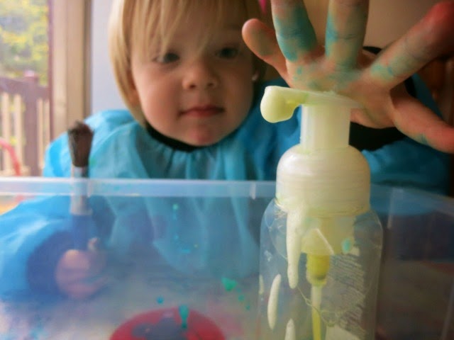 Learn with Play at Home: Exploratory Art for Kids. Squirty Foaming Paint