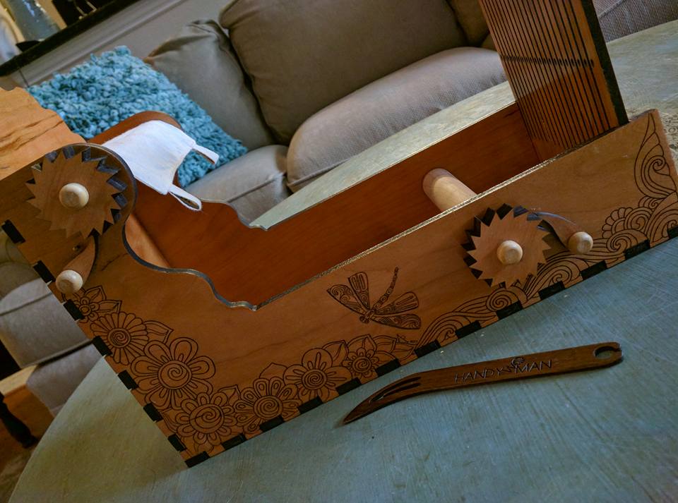 She's just a girl who creates...: Mini Box Tape Looms