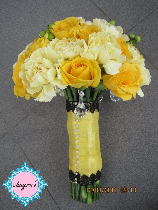 Flora by Shayra: Hand Bouquets