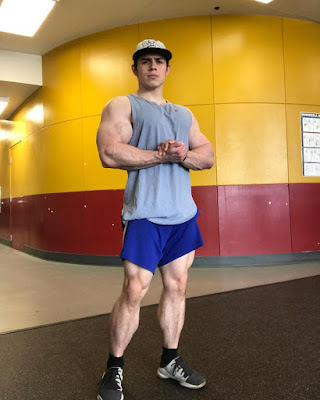 the beauty of male muscle: Nathaniel