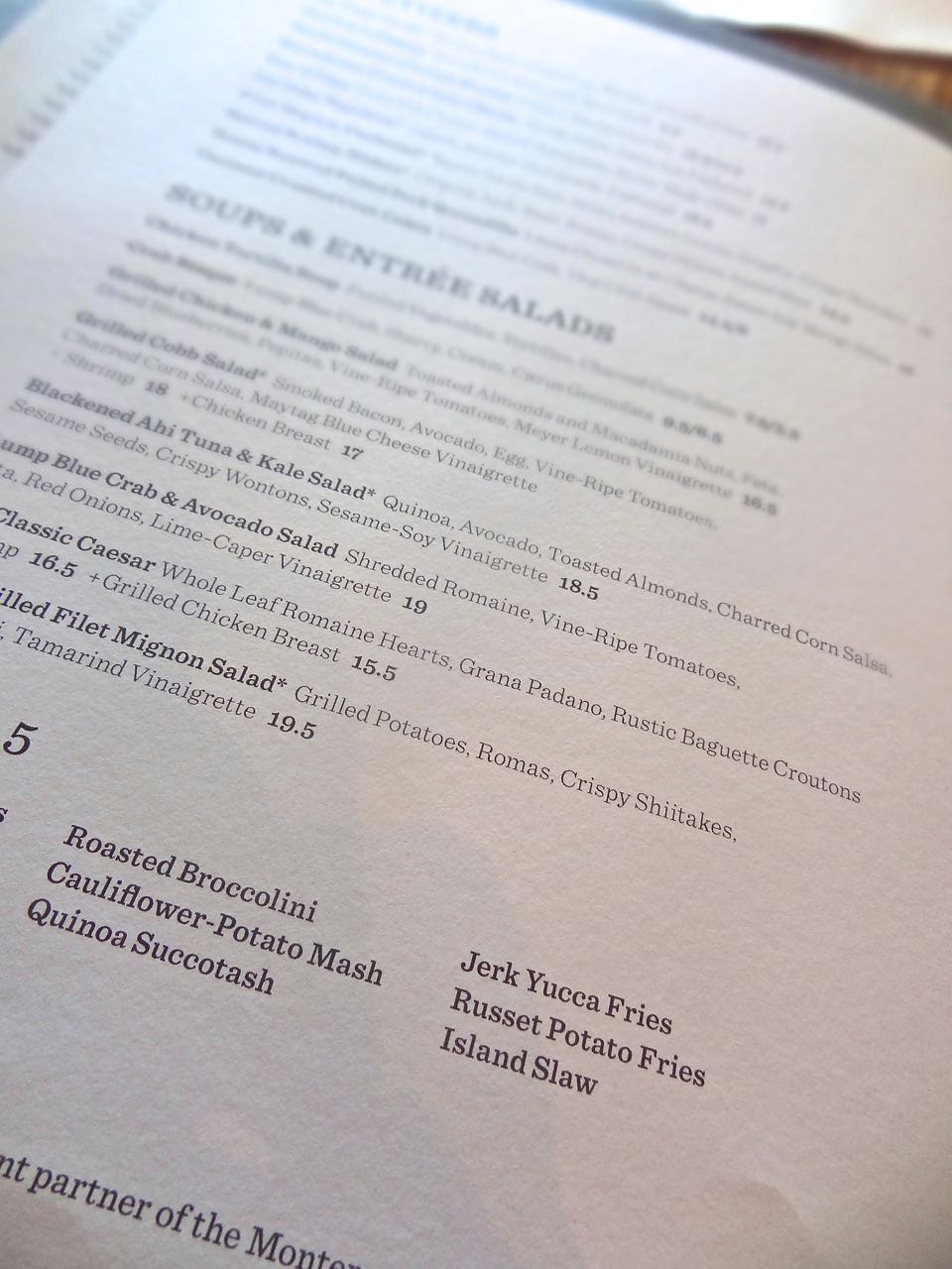 Scrumpdillyicious: Tommy Bahama: Tropical Island Fare & Balmy Breezes