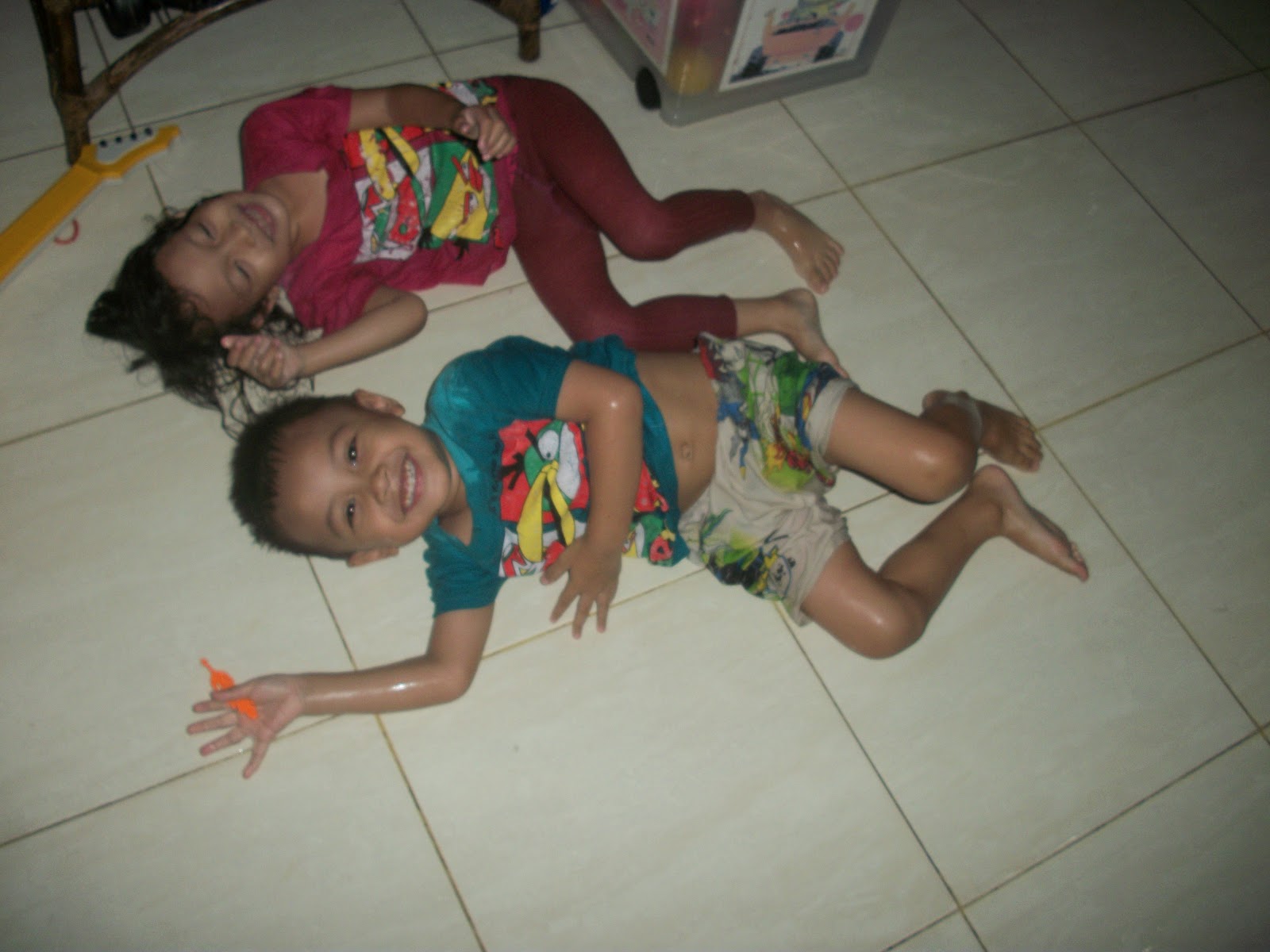 bubeezblog: Renang di Lantai