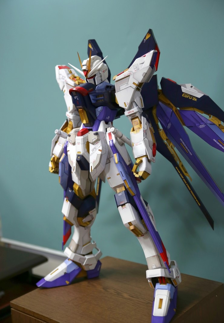 GUNDAM GUY: Gundam Papercraft: Strike Freedom Gundam