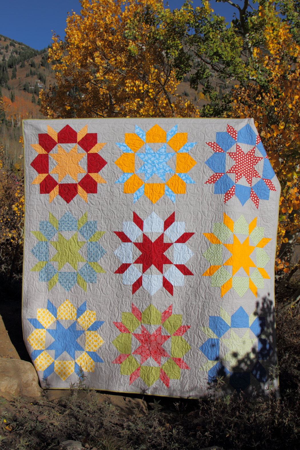 Macaron Quilts: Swoon! {quilt labeling tutorial}