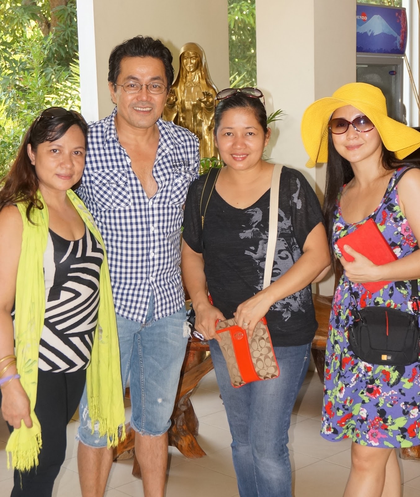 TRAVELS OF JOY: Little Bridge Beach Resort