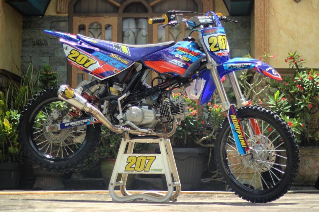 Gambar Modifikasi Trail Jupiter Z Gestrek Costum Decal Artindustries ...