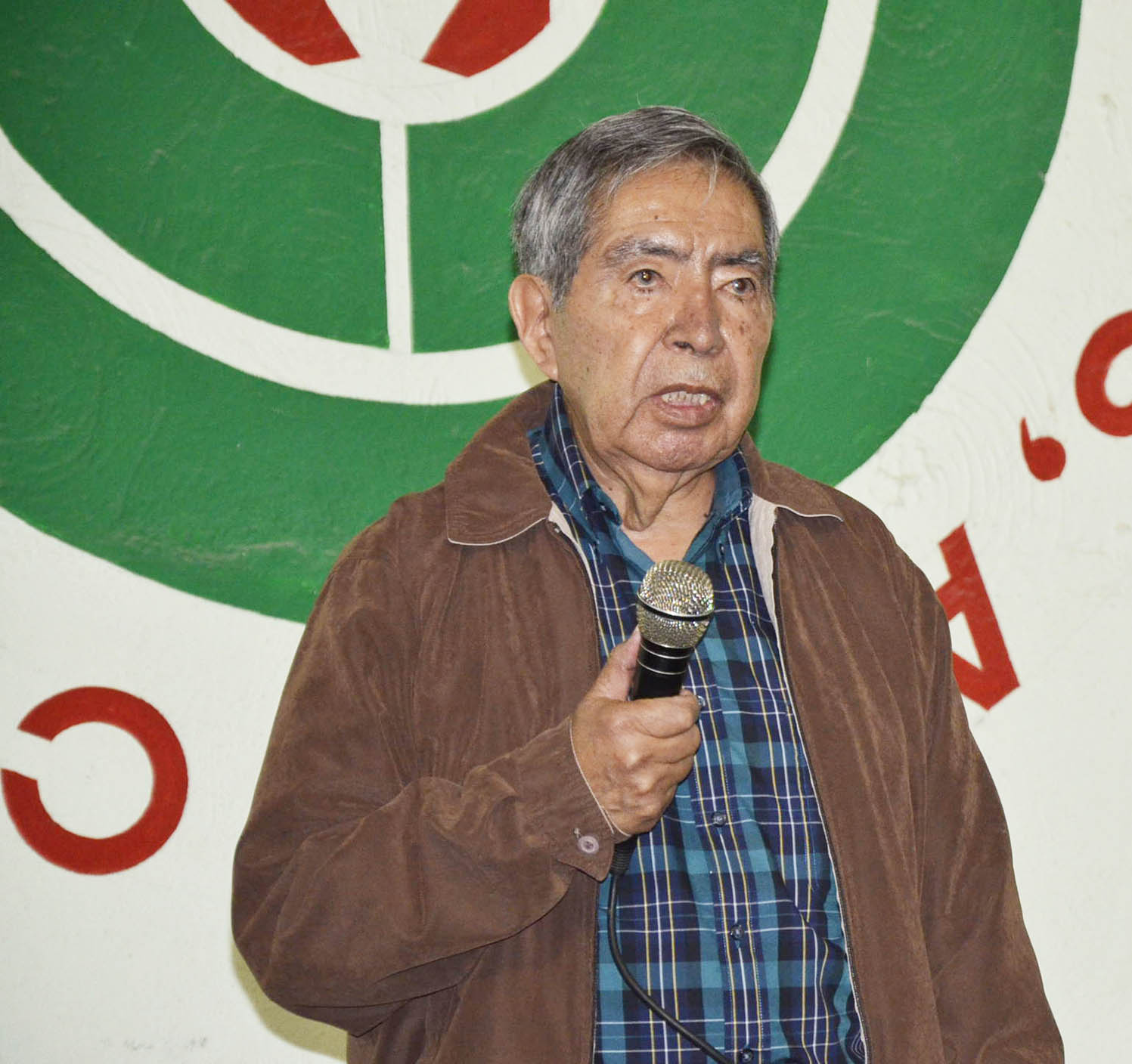 Diario El Volcán: Roberto Chávez, honor a quien honor merece