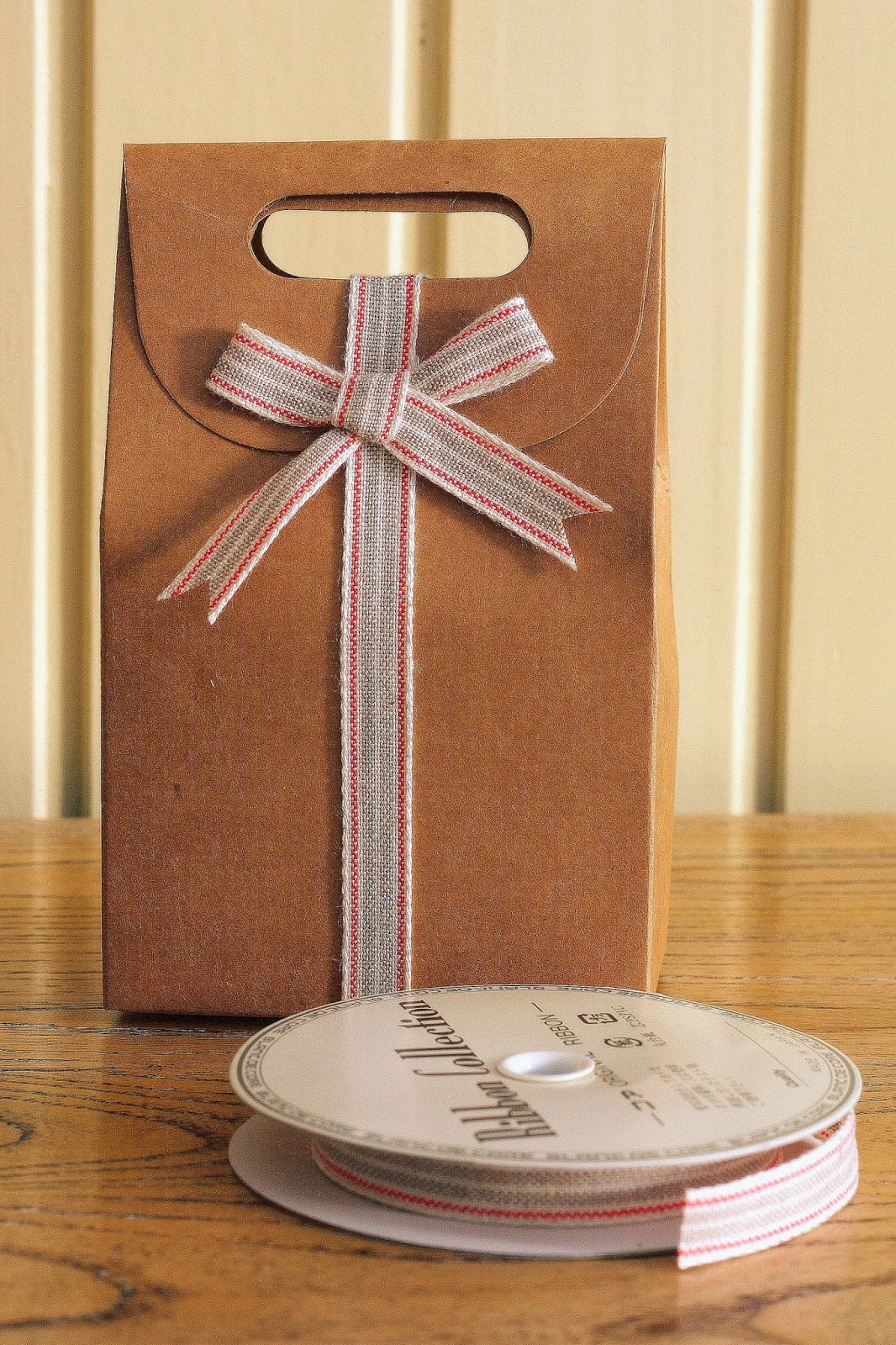 Yozo Craft: Ideas to decorate gift box