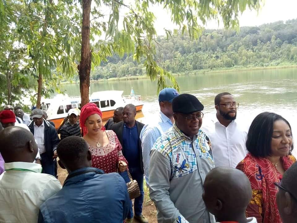 F.Tshisekedi et V.Kamerhe sont arrivés au village Katana, dans le ...