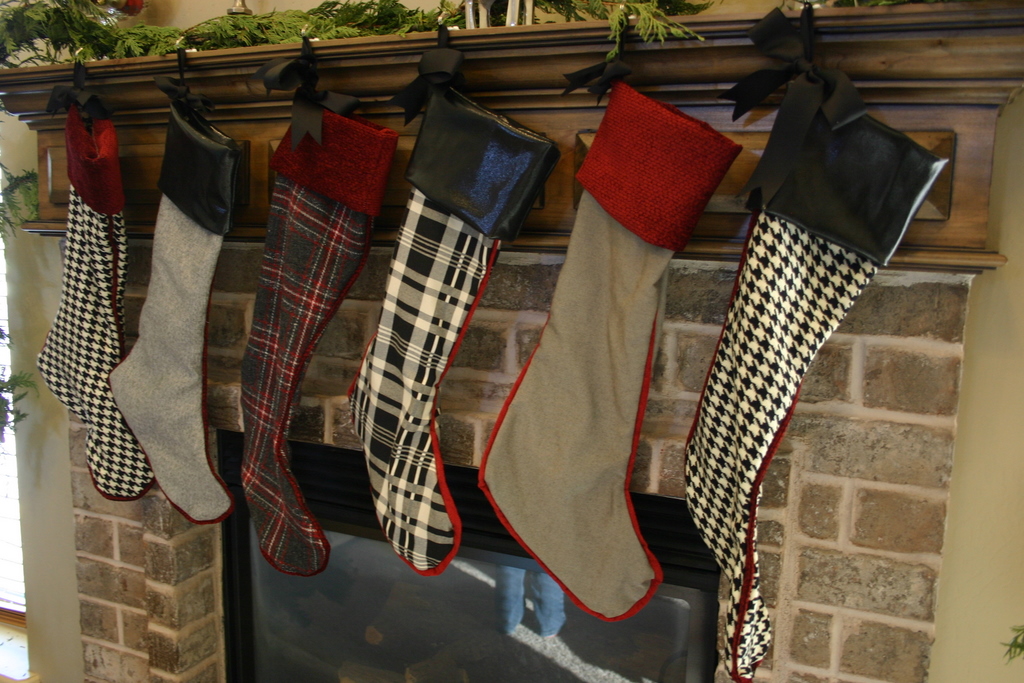 Cottage Frameworks: How to make a cuffed stocking