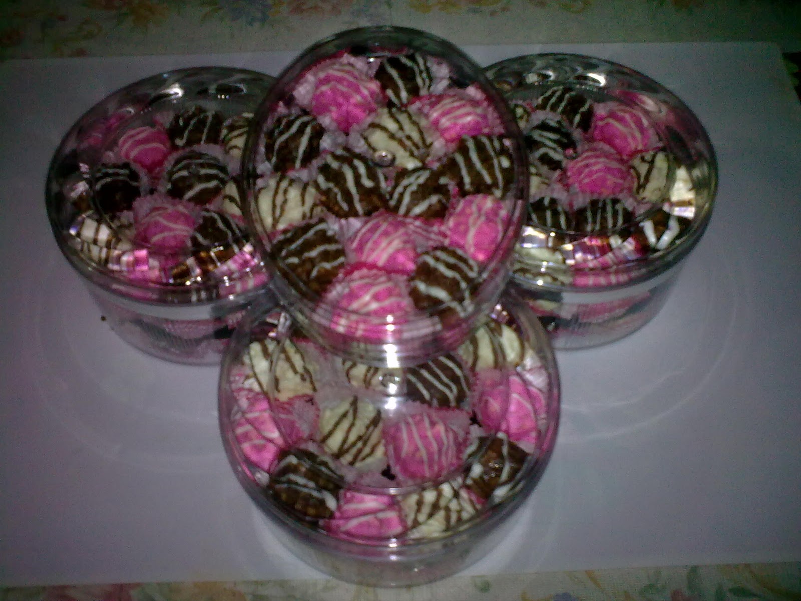 Pretty Choc Homemade Chocolate & Cakes: Coklat Premium dengan 3 Perisa