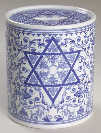 A little bit of this, A little bit of that...: The Sisterhood Pushke ...