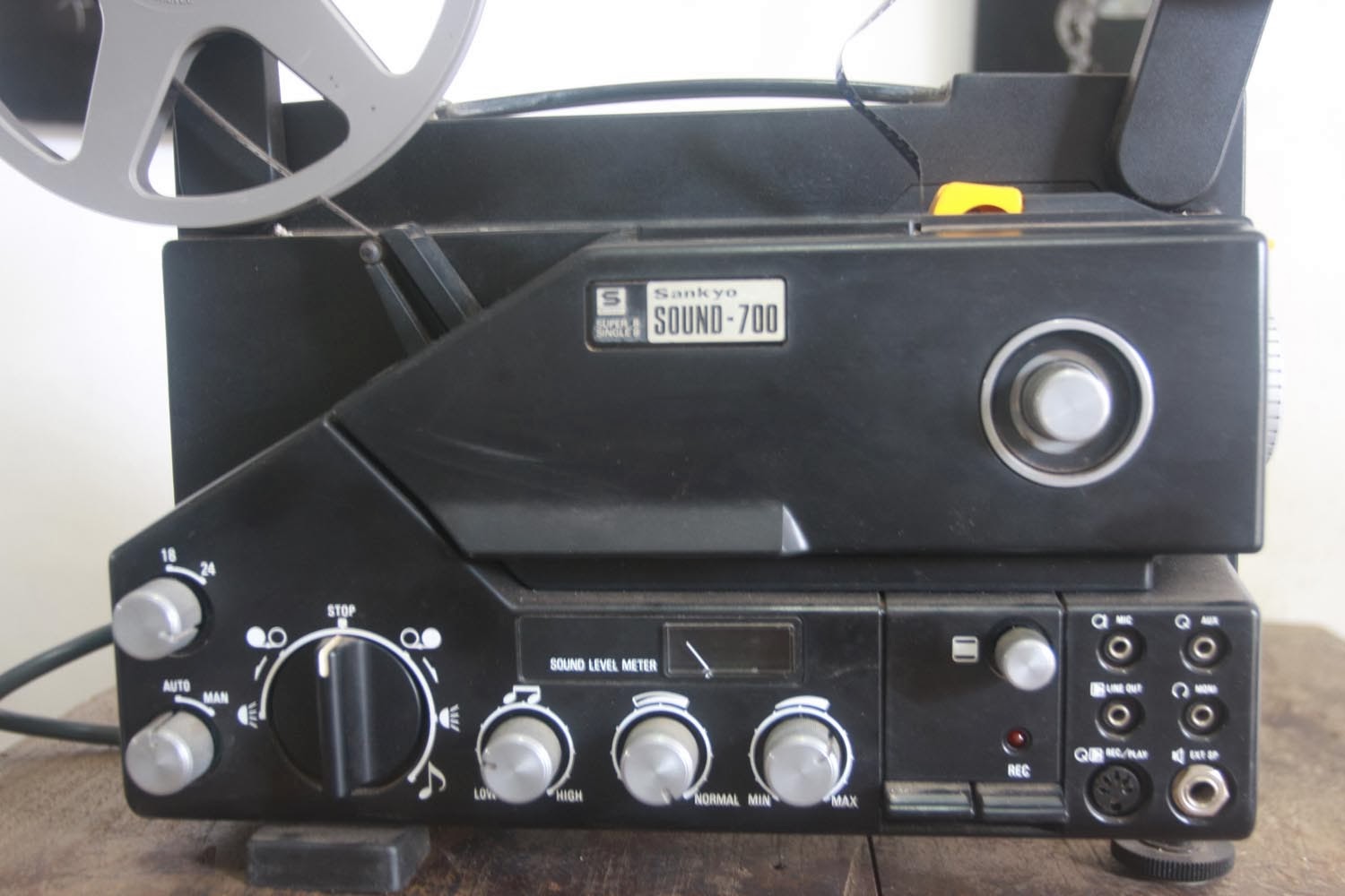 Kios ENGKONG : Jual Barang Antik, Unik Dan Jadul. : Pemutar Film Sankyo ...