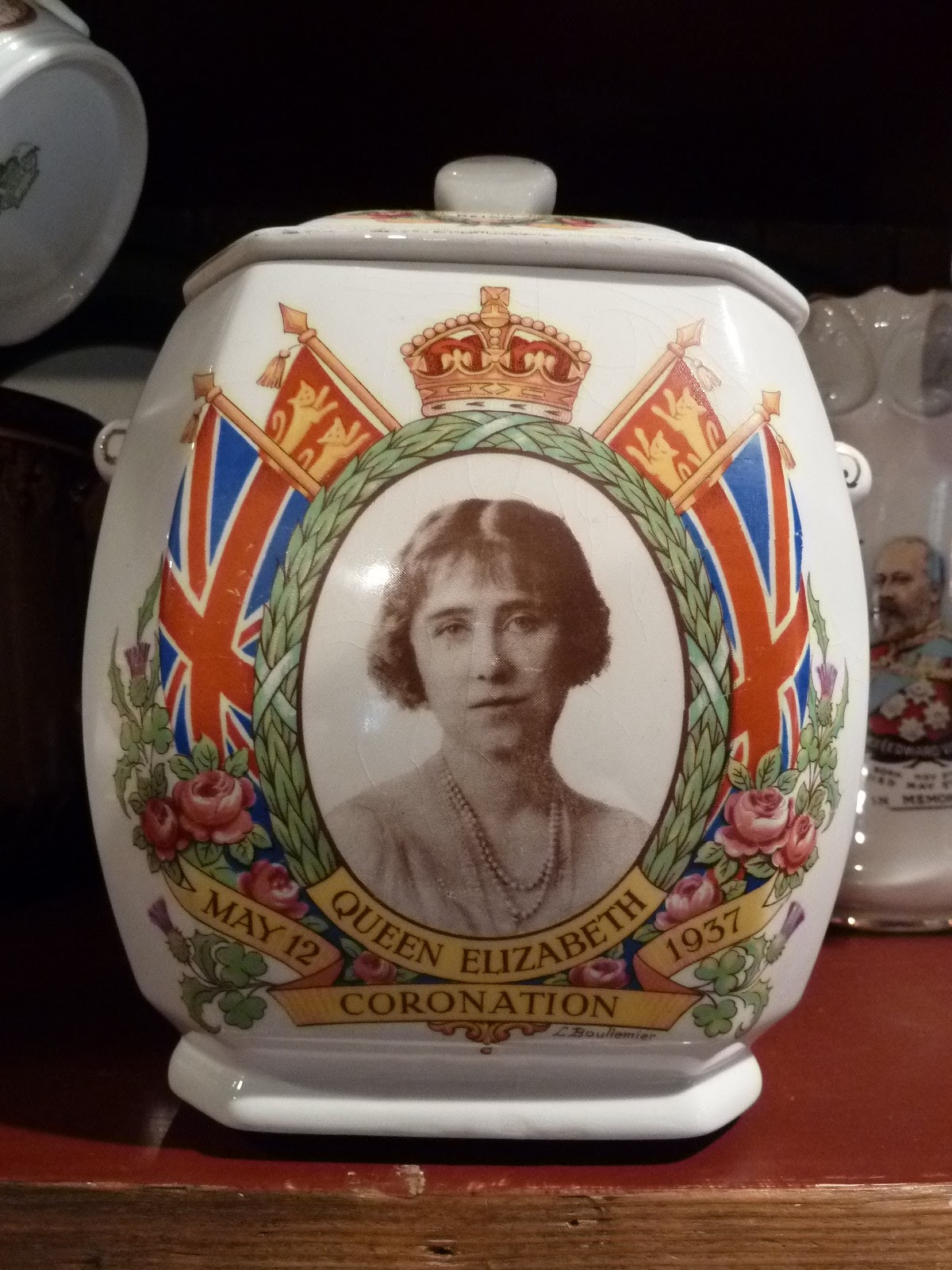 A Vintage Green Life: British Royal Commemoratives