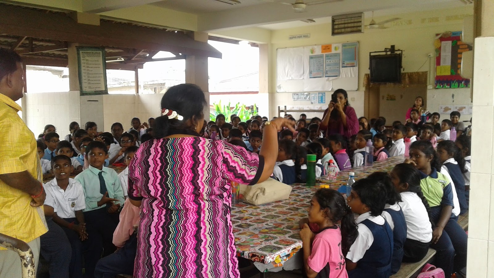 PPKI SJKT PAYA RUMPUT, MELAKA: SUMBANGAN DUIT RAYA OLEH AHLI PARLIMEN ...