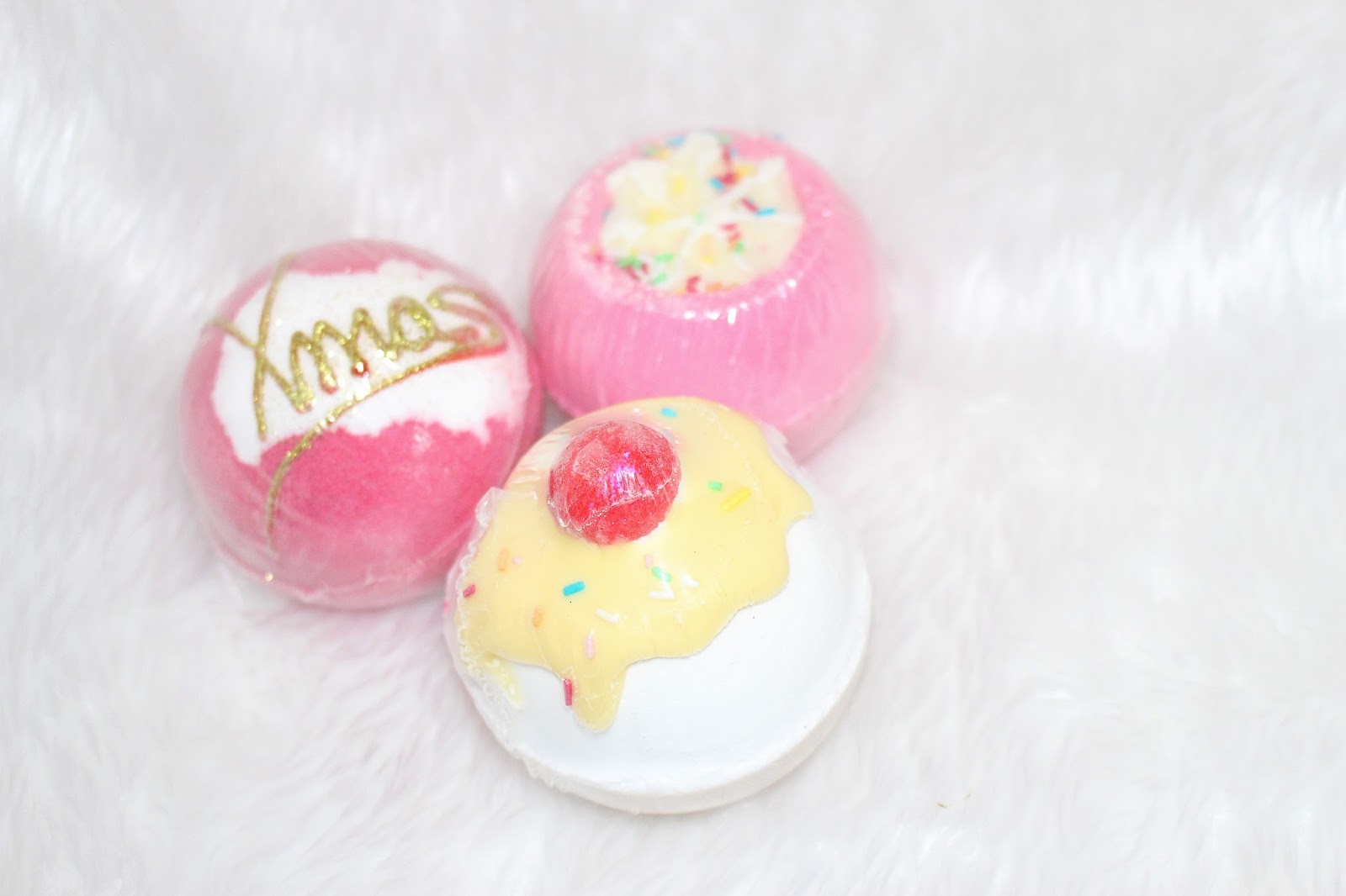 aleelily | Beauty and lifestyle: Bomb Cosmetics Berry Xmas Cracker Gift Set