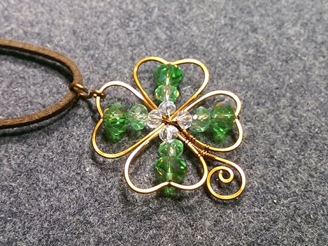 Four Leaf Clover Wire Work Pendant Tutorial / The Beading Gem