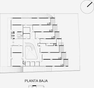 ARQUITECTURA MODERNA EN ECUADOR: EDIFICIO ATRIUM