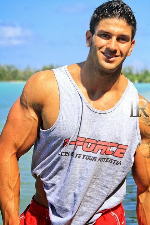 Daily Bodybuilding Motivation: Dean Michael Physique Competitor