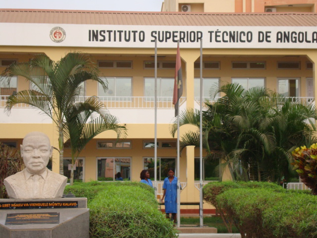 Instituto Superior Técnico de Angola : Fotos