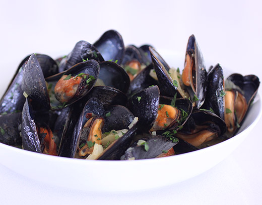 lisa is cooking: Mussels with Fennel and Saffron