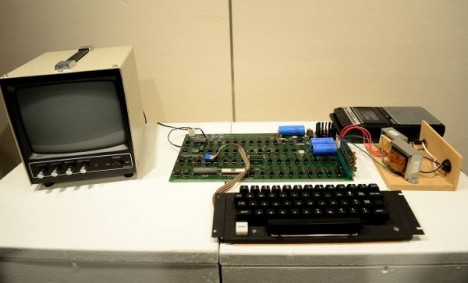 First Apple computer fetches $374,000 ~ Most Expensive