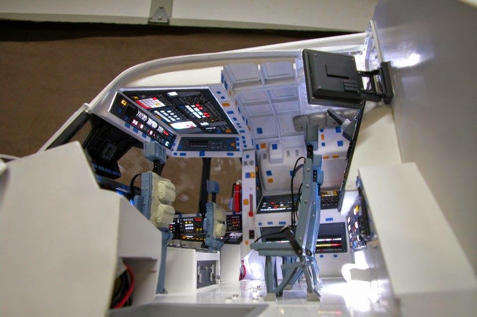 Bruce's Scale Modeling Domain: 1/12th scale space shuttle cockpit cutaway