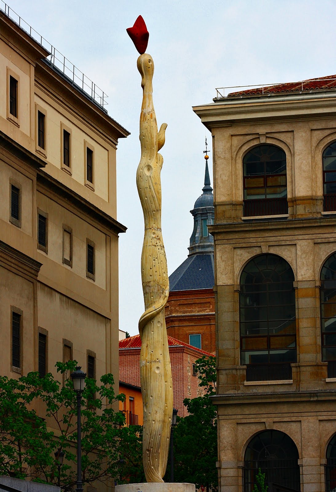MadridLaCiudad: El pueblo español tiene un camino que conduce a una ...