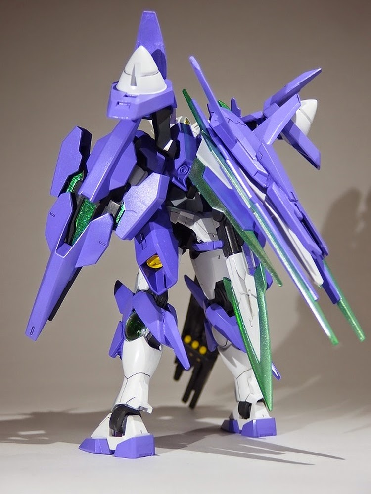 Custom Build: 1/144 00 Quanta Evolve