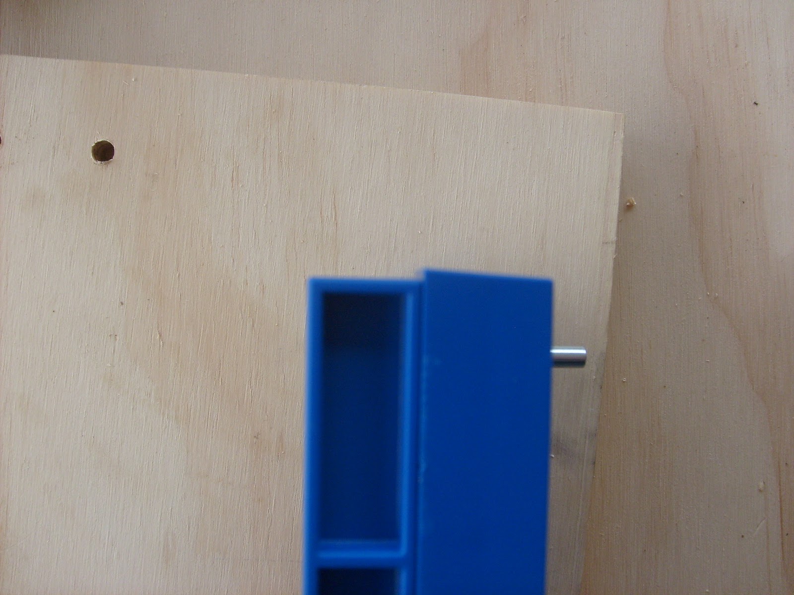 Aaron's Workshop: The Shelf pin Jig from Kreg Tool