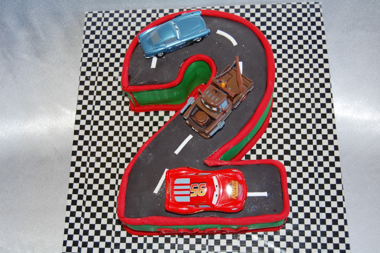 CUSTOMISED CAKES BY JEN: Disney CARS Cake