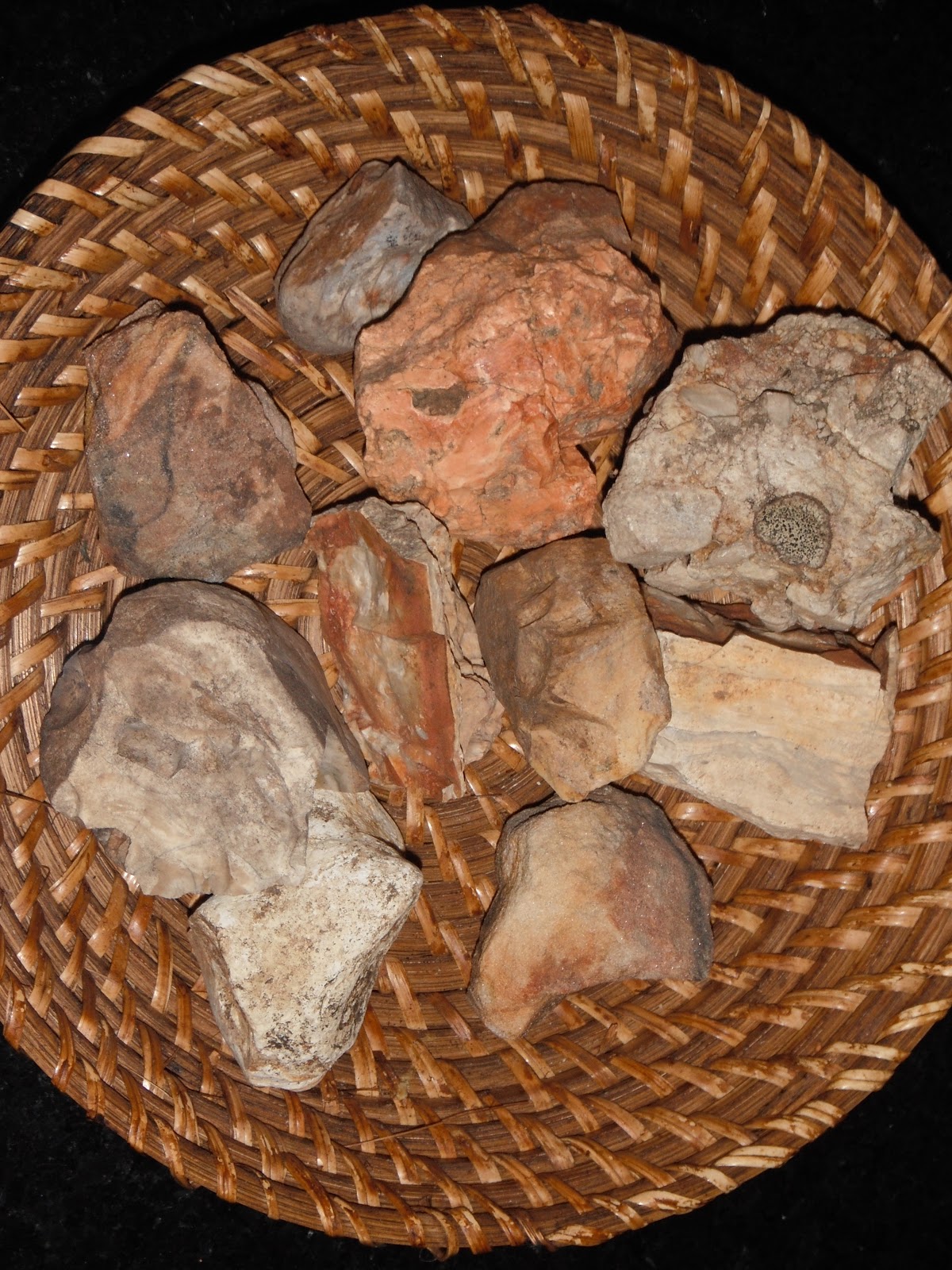 Grits & Graffiti: A Walk In The Woods: Mozarkite...