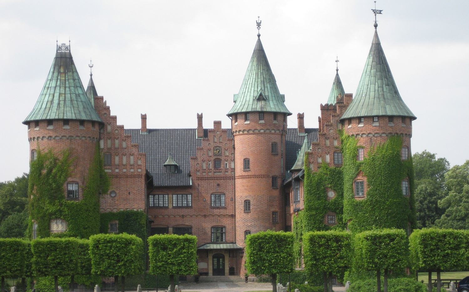 Joh. Gripencroona SE 432 43 N- län: Skånska slott Trolle Holm