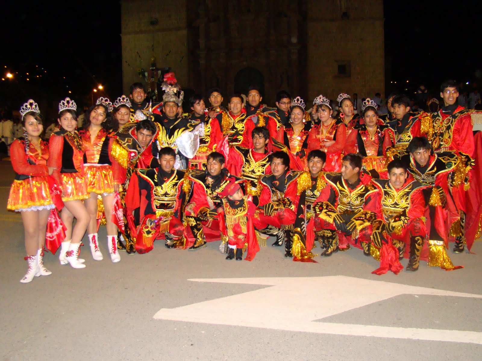 .: Felices Fiestas Patrias con la Diablada Puneña