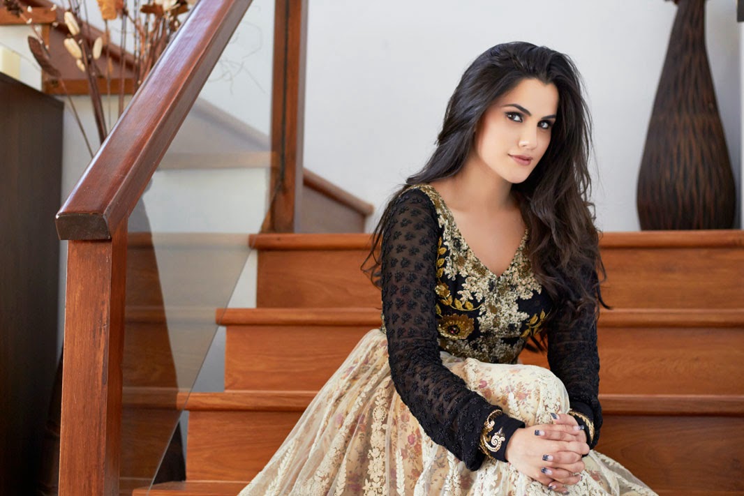 Kashish Singh Photoshoot | Veethi