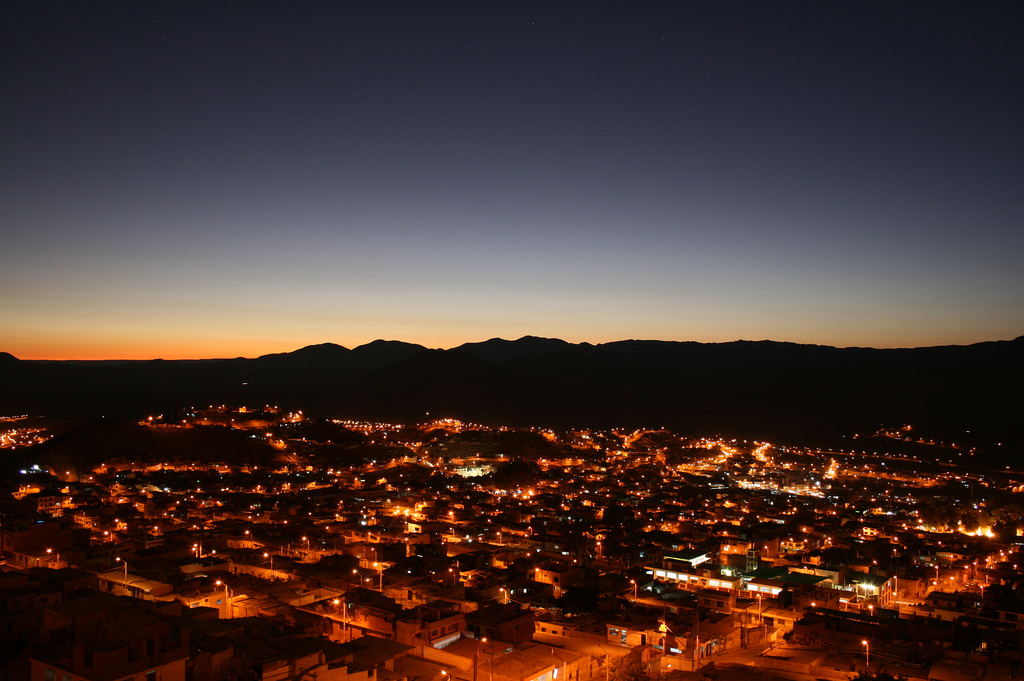 MOQUEGUA TURISMO: MOQUEGUA NOCTURNA