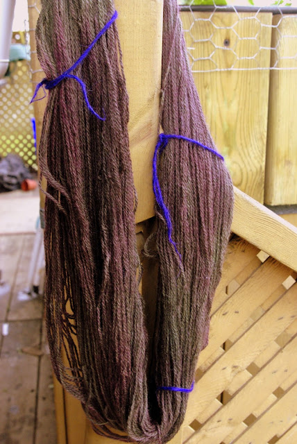 The Mayberry Home Journal: Yarn Along {Breaking Black}