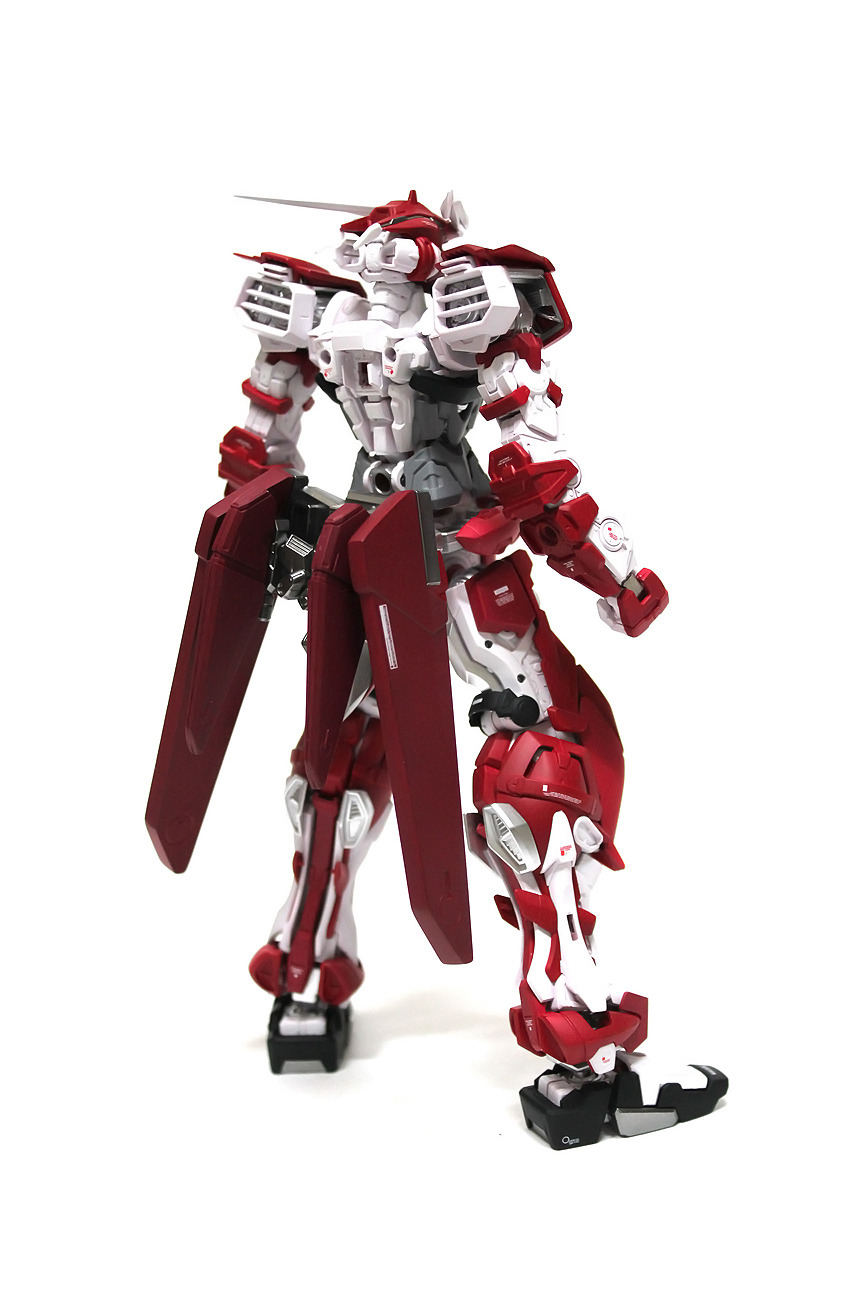 Custom Build: MG 1/100 Gundam Astray "Turn Red"