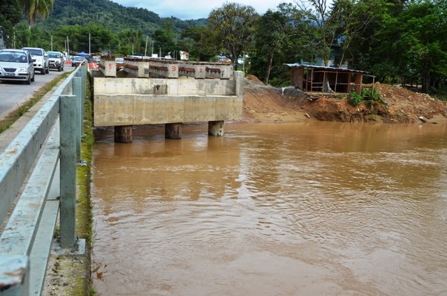 Construction of a new bridge at Dambai, Penampang, Sabah