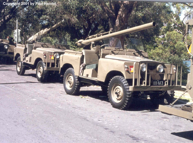Desarrollo y Defensa: La Foto: Una idea cañón RCL 106 mm en un Humvee